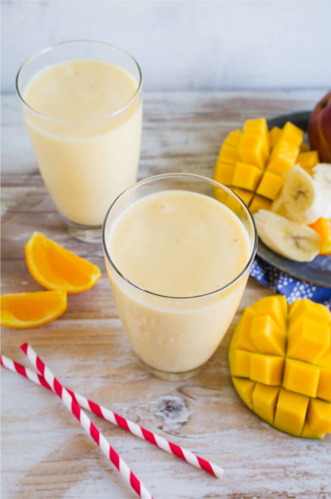 How to make a mango smoothie