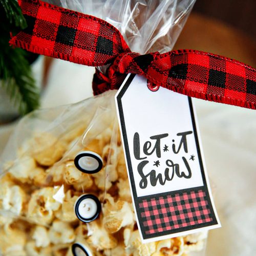 Holiday Kettle Corn Snack Mix