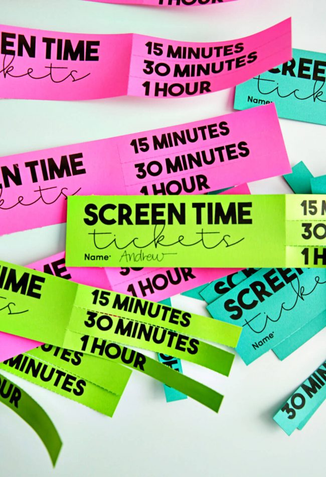 Screen Time for Kids with Printable from 30daysblog