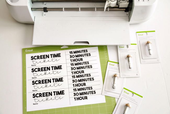 Screen Time for Kids with Printable from 30daysblog